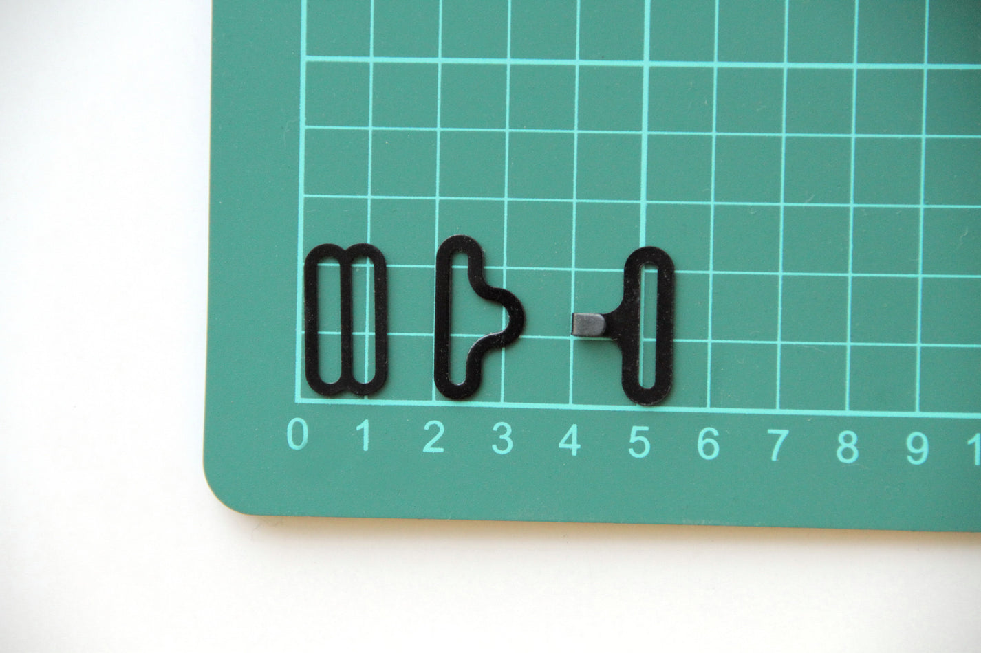 Bow Tie Hardware - 19mm, Metal, Slide Eye Hook – KEY Handmade