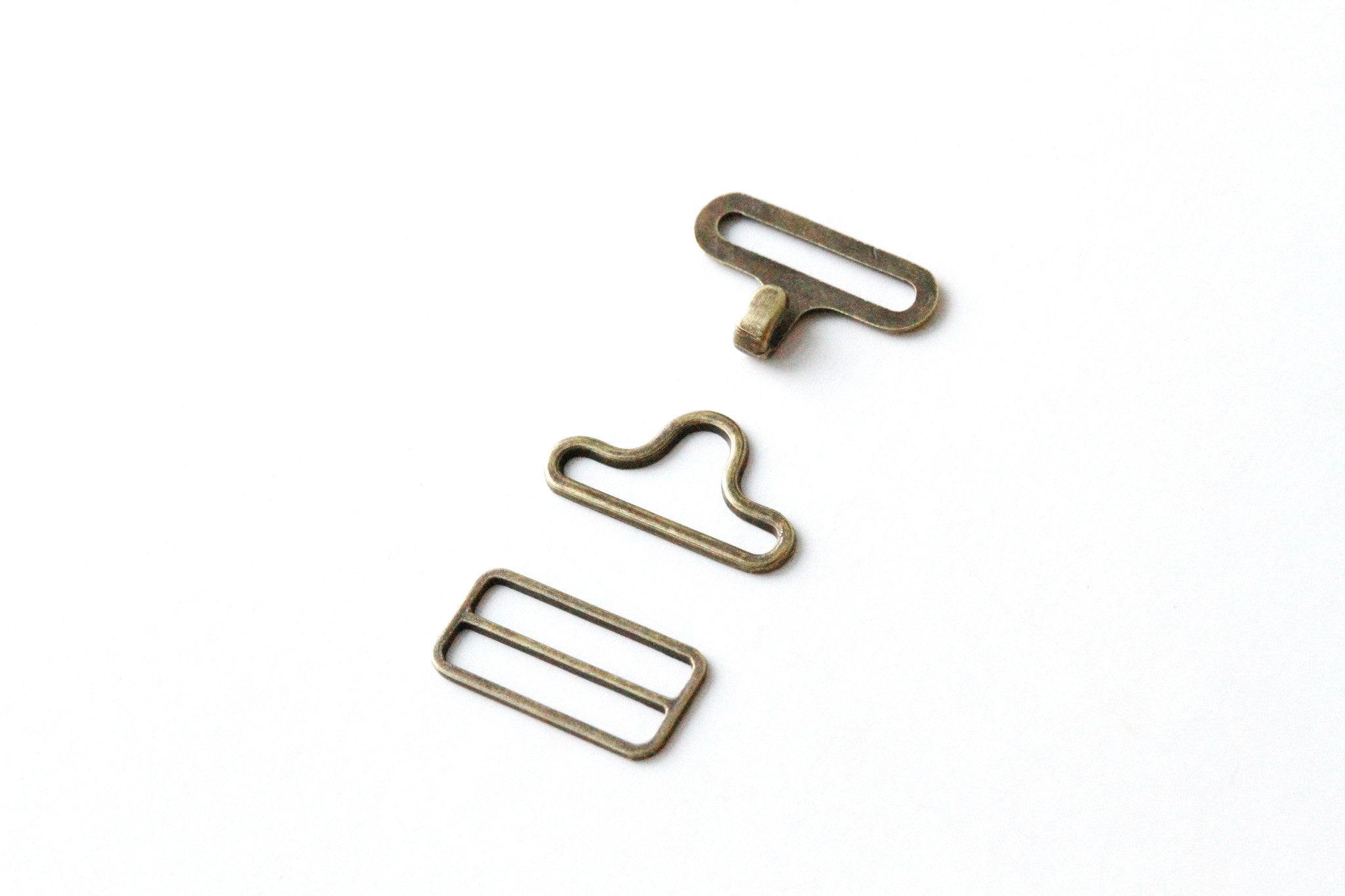 Bow Tie Hardware - 20mm, Metal, Slide Eye Hook – KEY Handmade